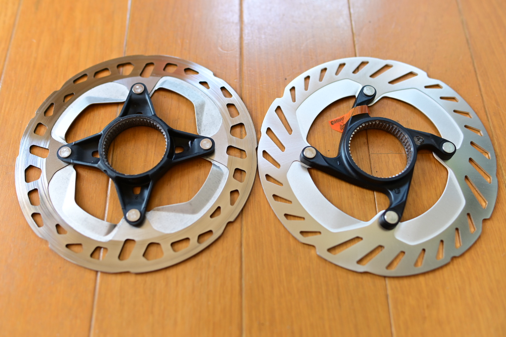 RT-CL800と旧型RT-MT800の比較（アルテグラ R8100系のディスクローター） | ロードバイクでヒルクライム！105ヒルクライム.com